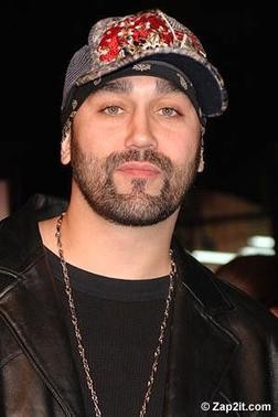 MC Hush | 2KMUSIC.COM