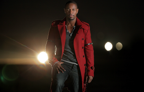 Tank | A découvrir sur 2KMUSIC.COM